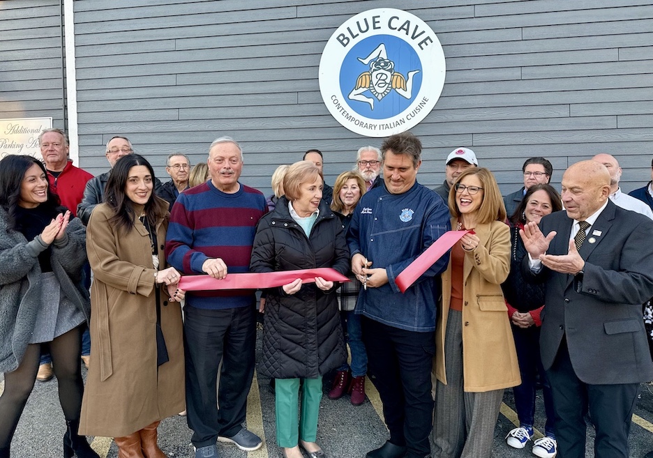 PHOTOS: Upward Niagara Chamber hosts ribbon-cuttings for Blue Cave ...