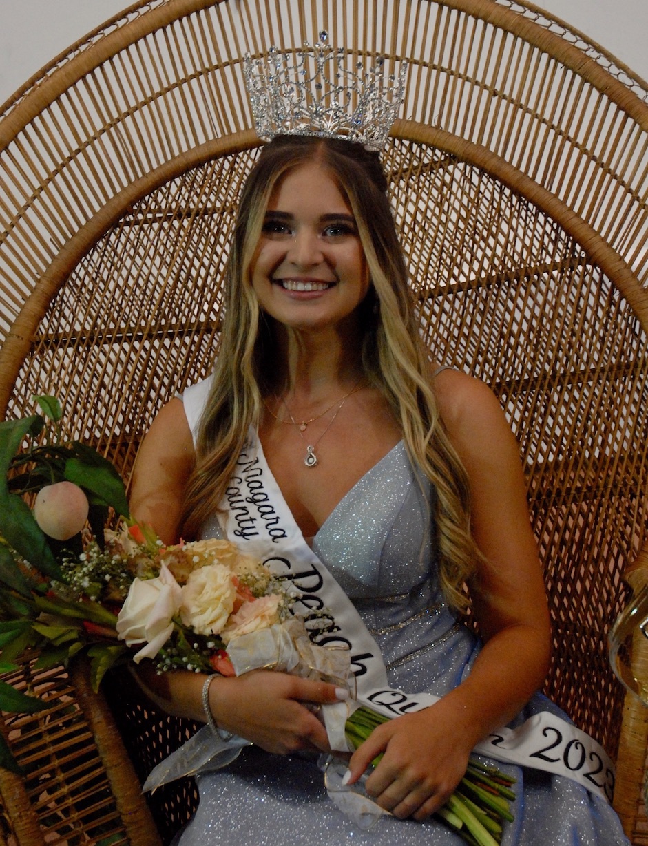 Meet the new Peach Queen: Kirsten Ferree crowned on closing night of ...