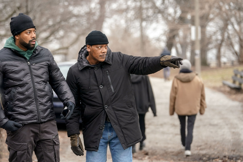 Q&A: LaRoyce Hawkins brings honor, trust, what's right to 'Chicago P.D ...
