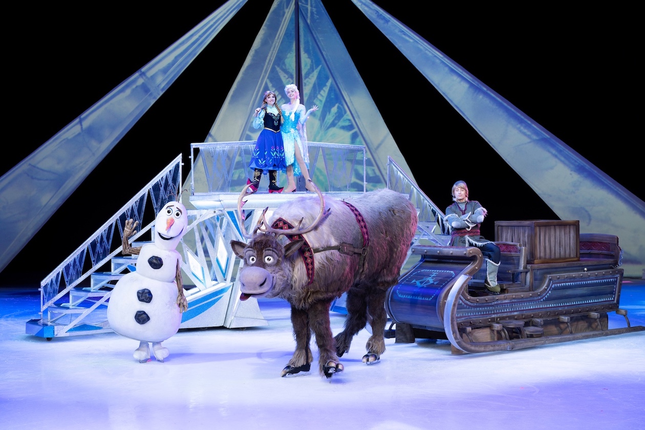 Embrace magic of family in adventure to spark imagination in 'Disney On ...