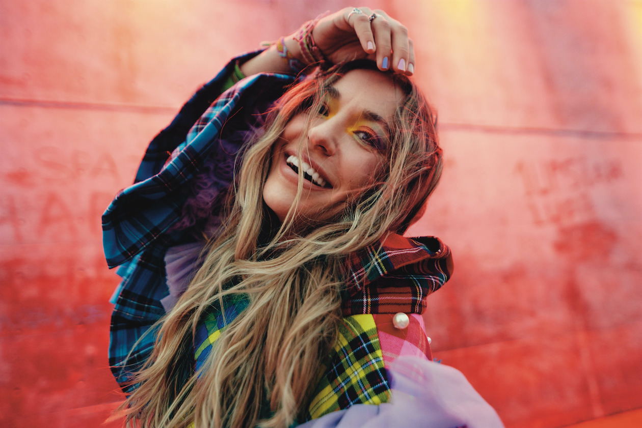 Grammy-Award-winning, multi-Platinum artist Lauren Daigle releases self ...
