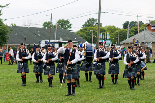 Massed pipe bands at Niagara Celtic Festival