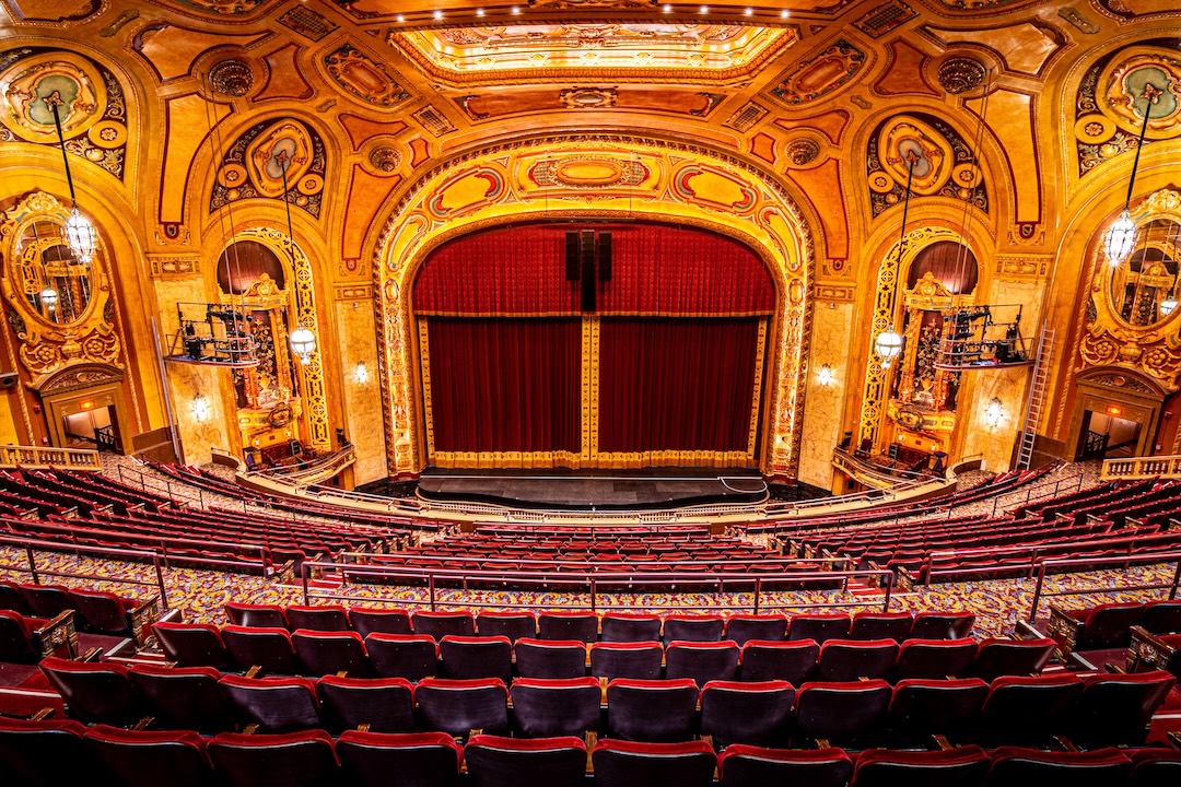 Shea's celebrates 100 years with historic tours