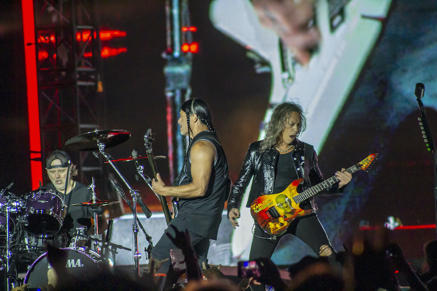 Exit light, enter night: Metallica returns to Western New York