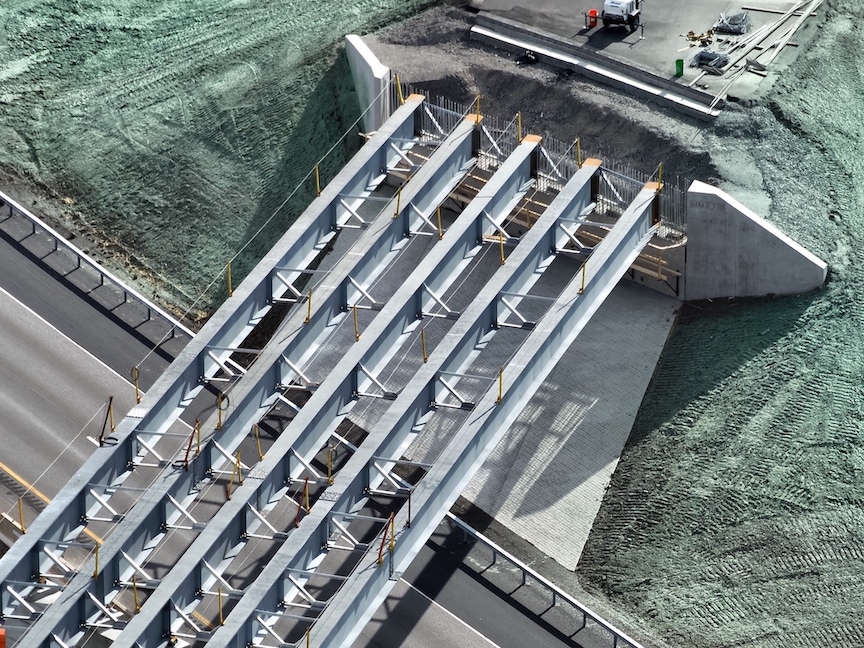 HEAVY METAL: Steel installed on thruway overpass