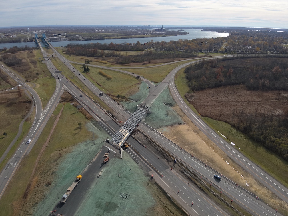 HEAVY METAL: Steel installed on thruway overpass