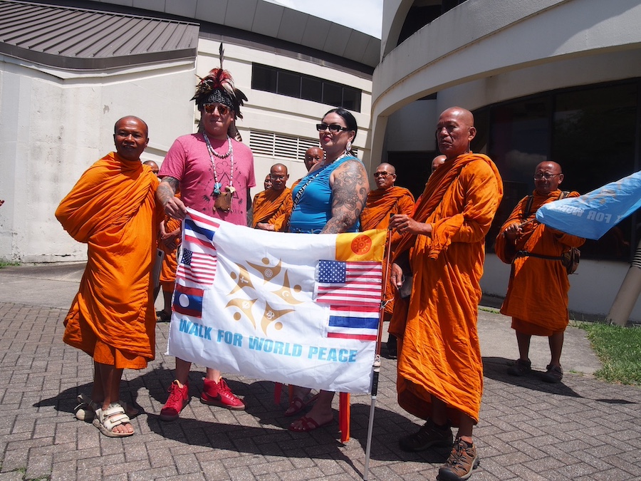 Islanders share impressions of encounters with Buddhist monks