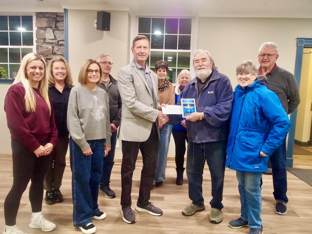 Island groups donate to Neighbors Foundation