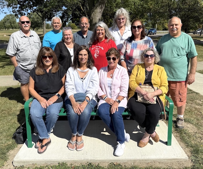 Class of 1972 Niagara Falls graduates leave their mark at Hyde Park